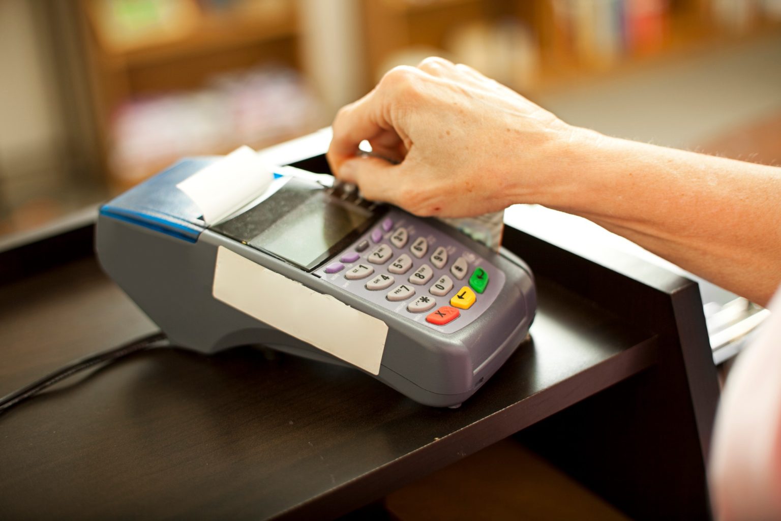 Should my credit card receipt show my full card number?