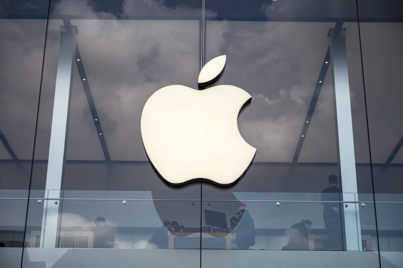 Fragile M1 MacBook Screen Cracks, Malfunctions, Says New Class Action ...