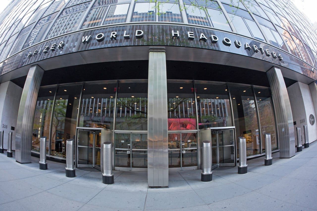 Pfizer $345M Settlement With EpiPen Buyers Gets Final Approval ...