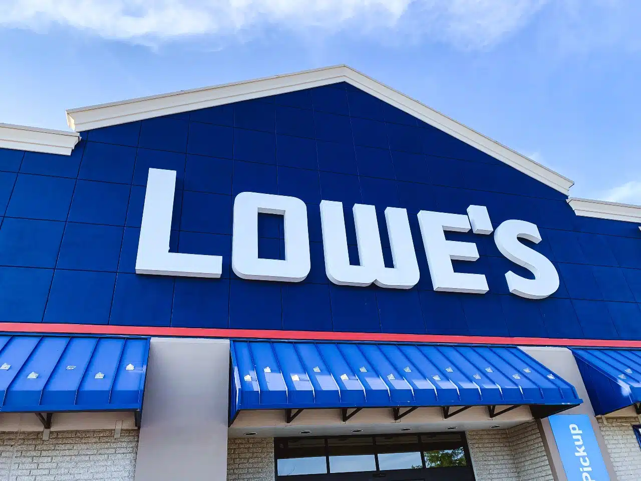 Lowe’s Class Action Claims Company Fails To Disclose Background Check ...