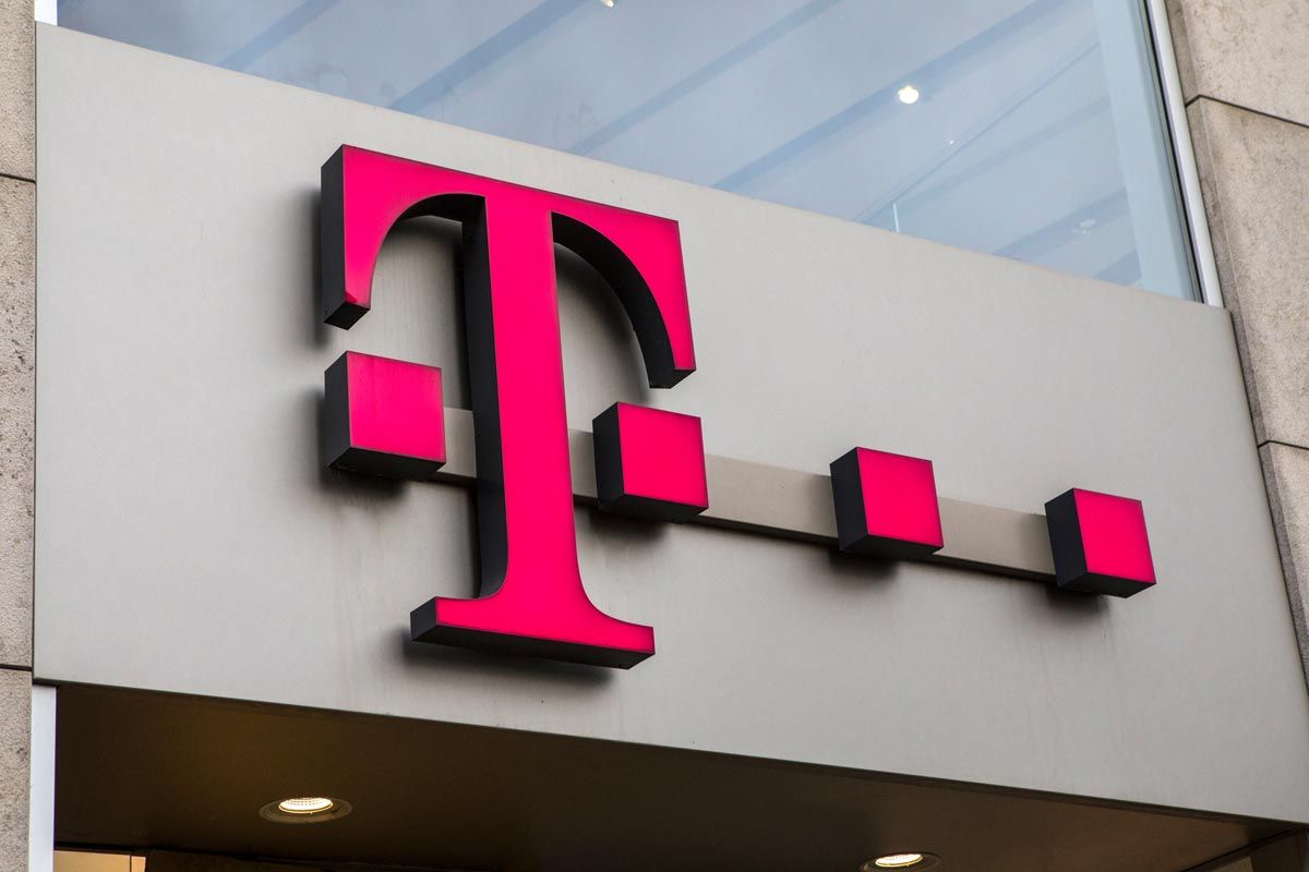 Experian, T-Mobile data breach $16M class action settlement