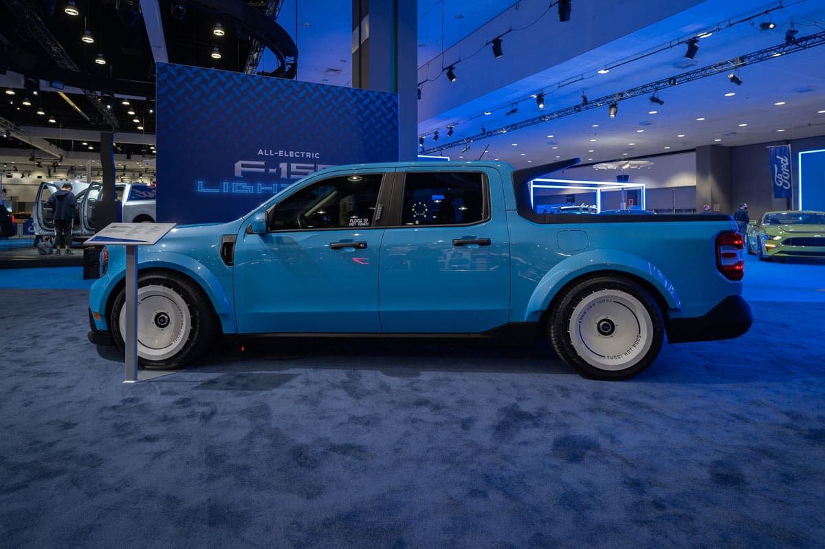 Ford class action alleges some vehicles contain defective Safety Canopy ...