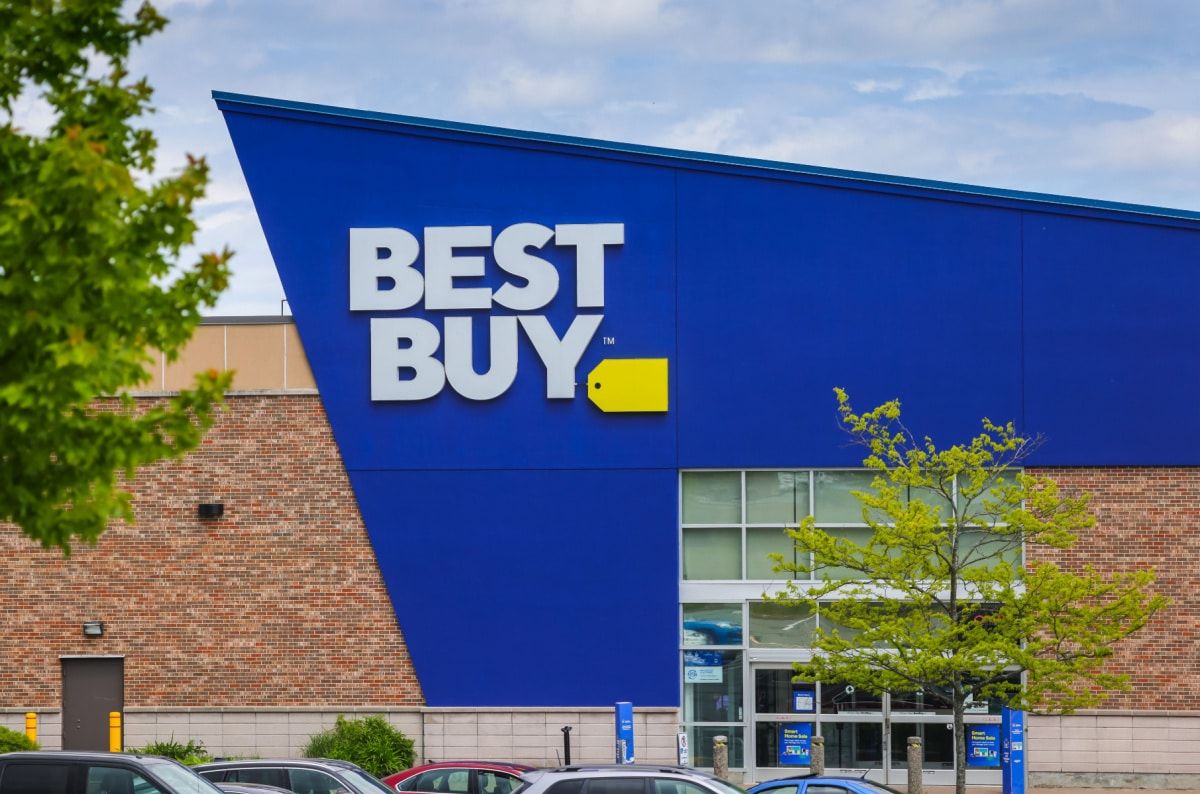 Best Buy class action claims price match guarantee a bait-and-switch scheme