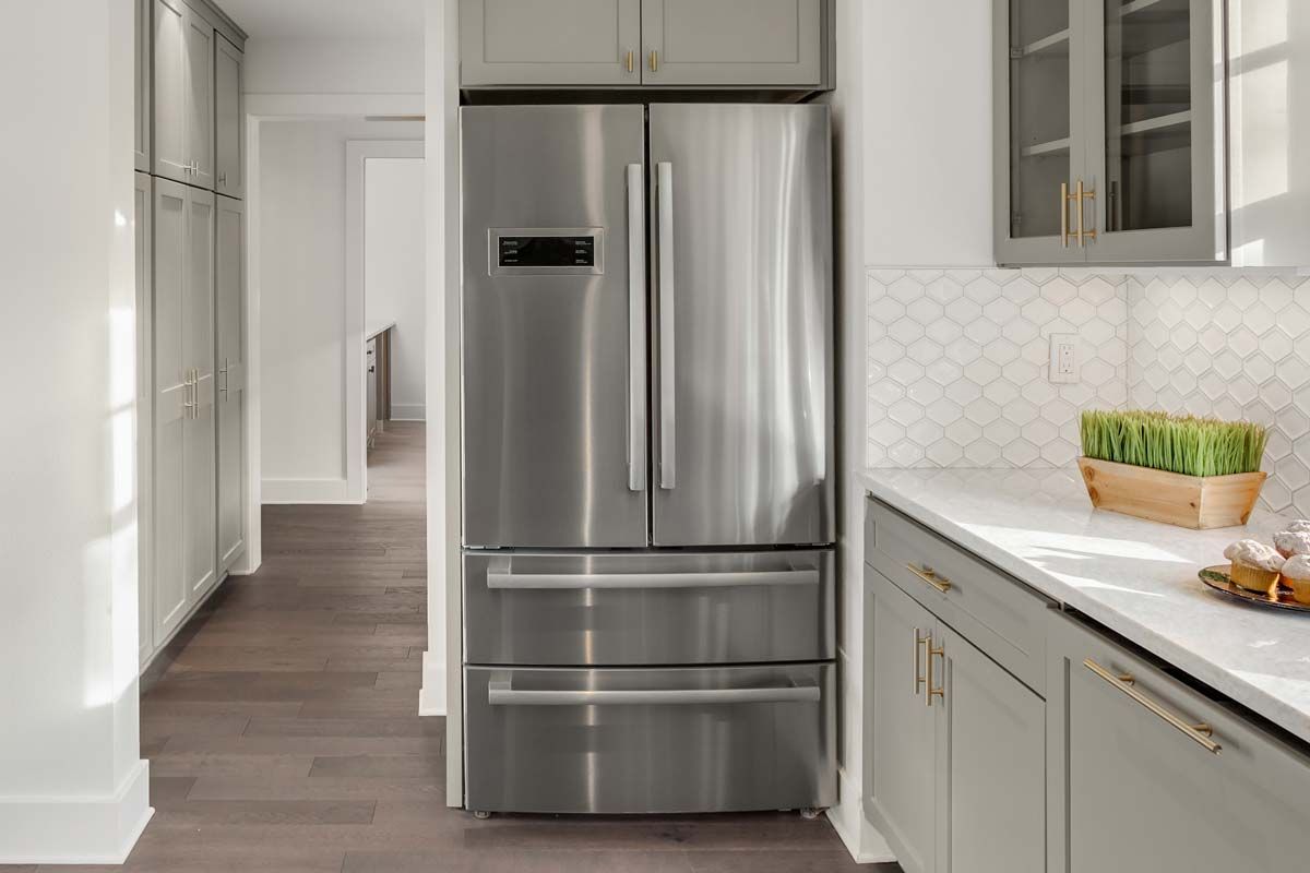 Hisense class action claims refrigerators have defective shelves