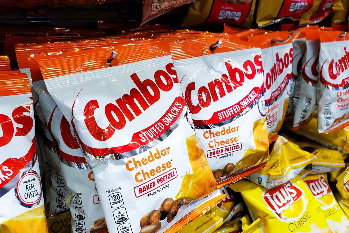 Combos class action claims company deceptively advertises 'real cheese ...
