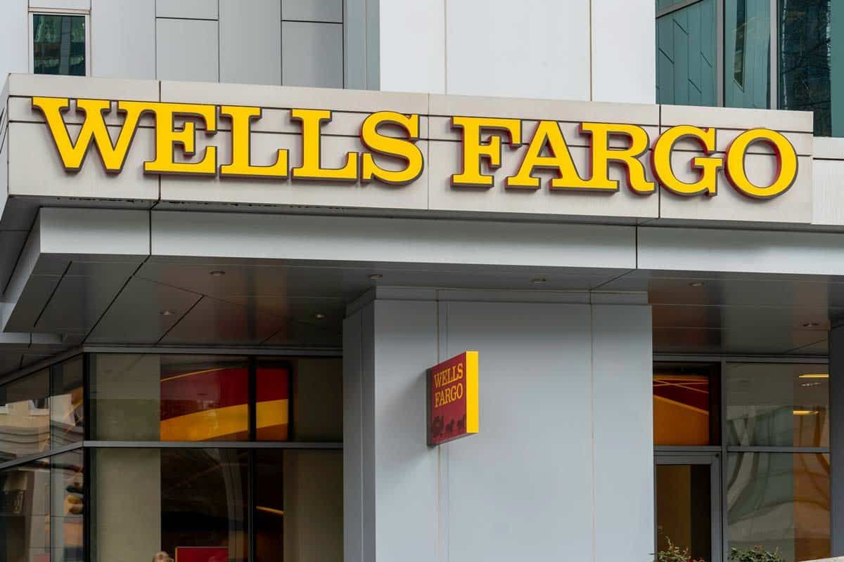 Wells Fargo seeks dismissal of bounced check class action