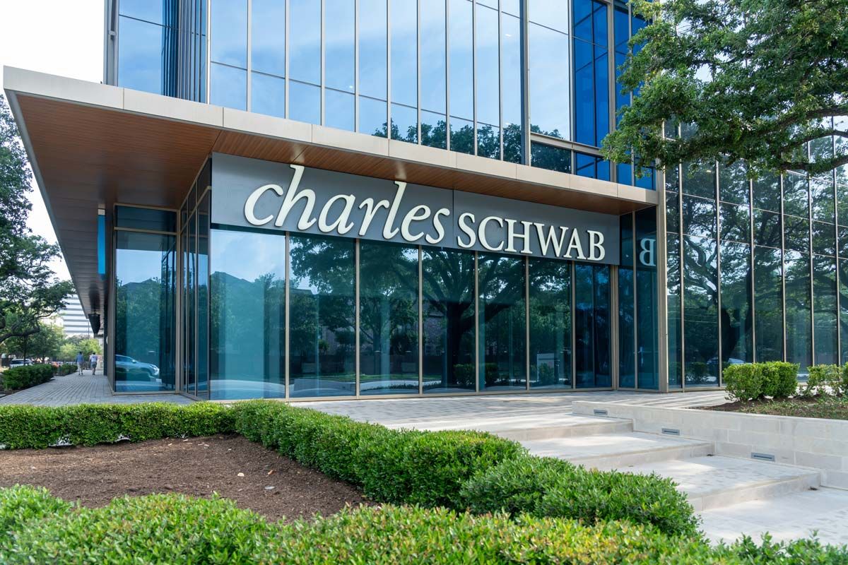 Charles Schwab class action alleges bank receives 'outsized benefits ...