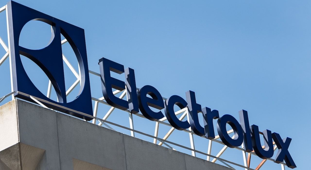 Electrolux sued over claims Frigidaire oven doors can spontaneously explode